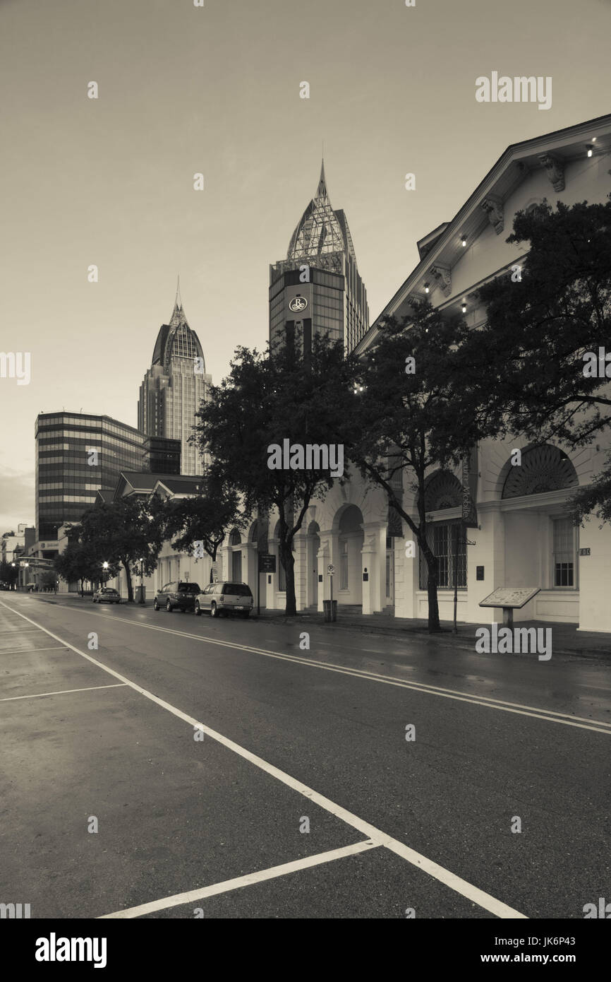 Mobile museum hi-res stock photography and images - Alamy