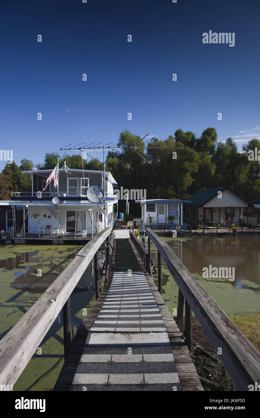 USA, Louisiana, Cajun Country, Henderson, Lake Henderson, houseboats ...