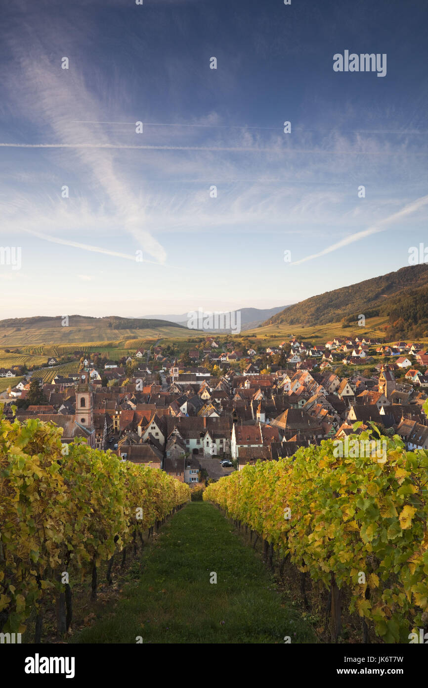 France, Haut-Rhin, Alsace Region, Alasatian Wine Route, Riquewihr, town ...