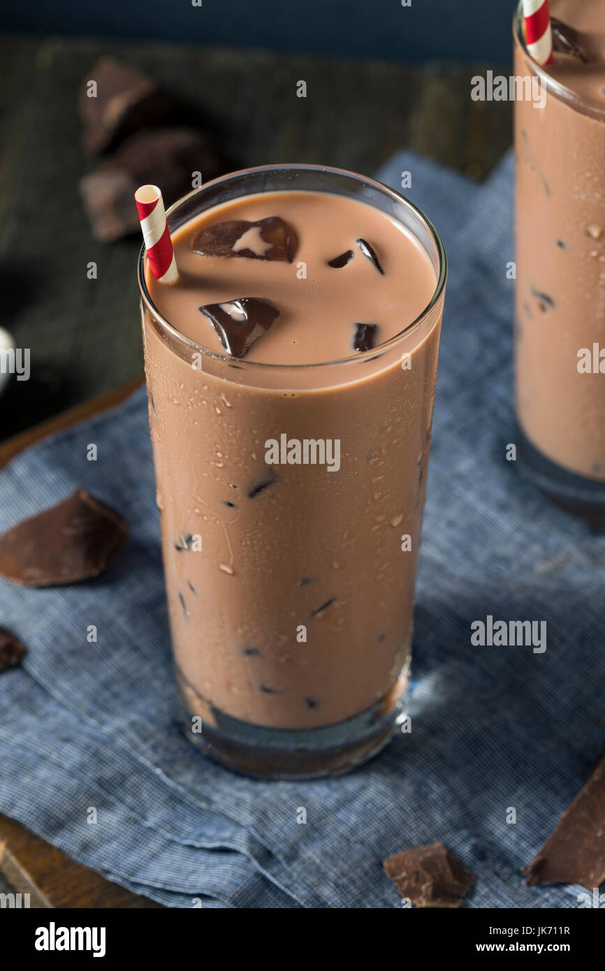 Iced cocoa hi-res stock photography and images - Alamy