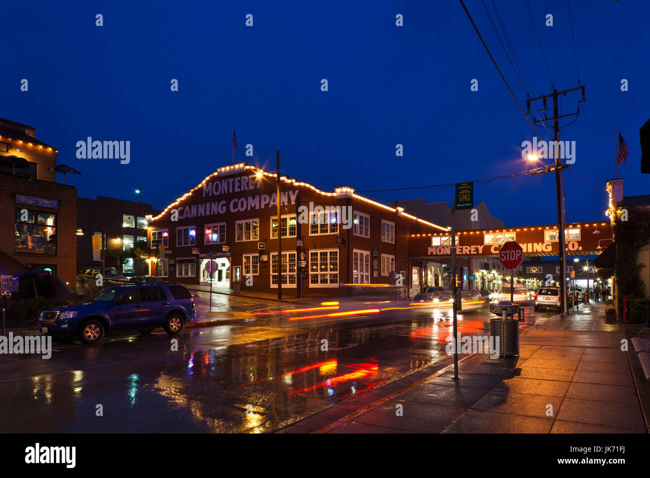USA, California, Central Coast, Monterey, Cannery Row area, evening ...