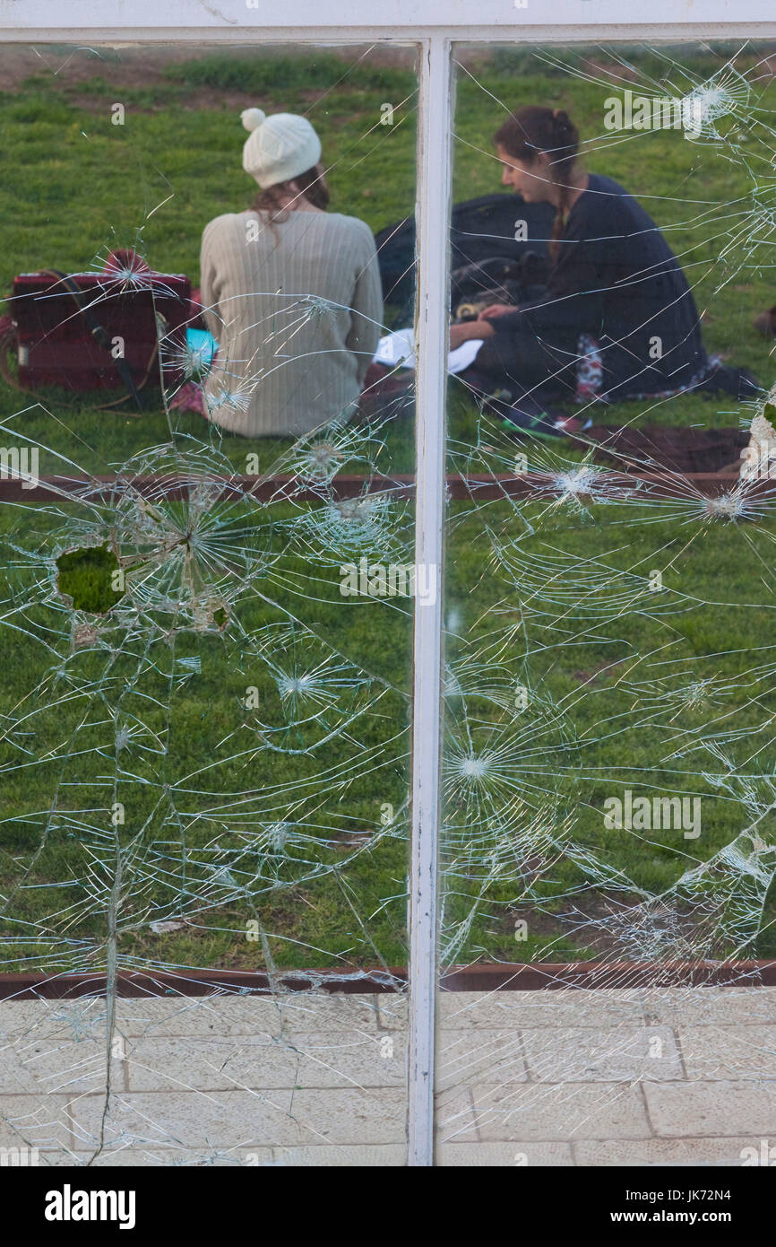 Vandalized windows hi-res stock photography and images - Alamy