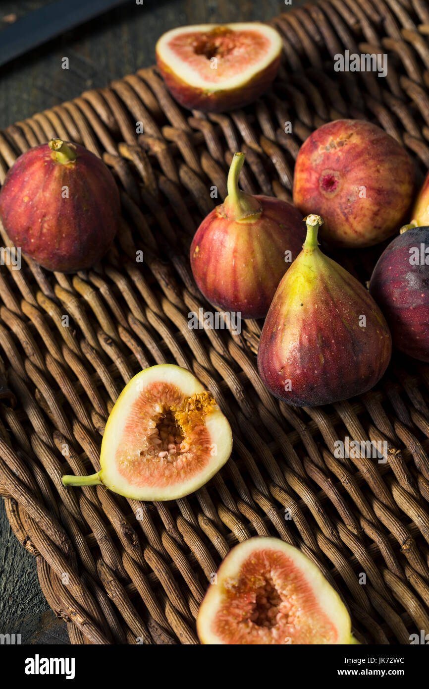 Raw Organic Purple Figs Ready to Eat Stock Photo - Alamy