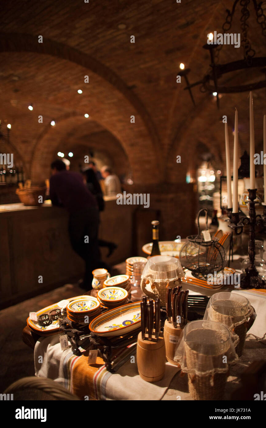 California winery tasting room hi-res stock photography and images - Alamy