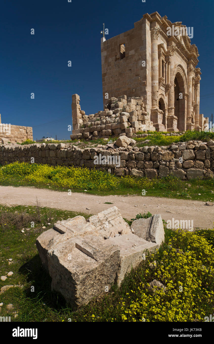 Roman era hadrians arch hi-res stock photography and images - Alamy