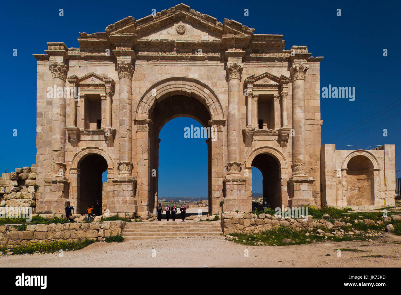 Jerash hadrians arch hi-res stock photography and images - Alamy