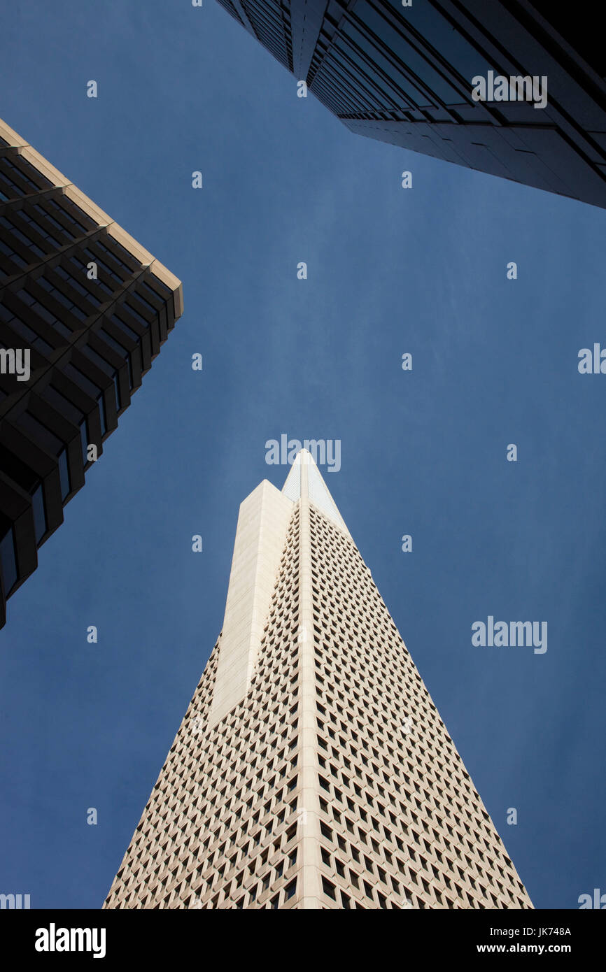 USA, California, San Francisco, Downtown, Transamerica Pyramid building ...