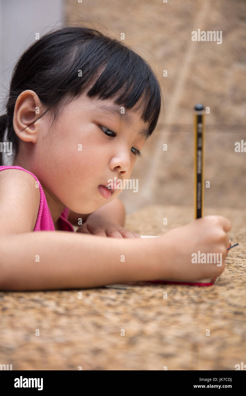Chinese girl reading letter hi-res stock photography and images - Alamy