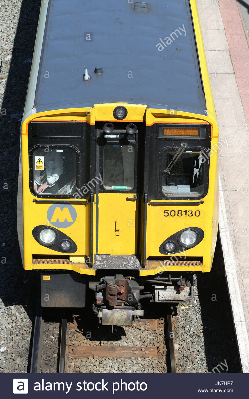 Merseyrail Train Stock Photos & Merseyrail Train Stock Images - Alamy