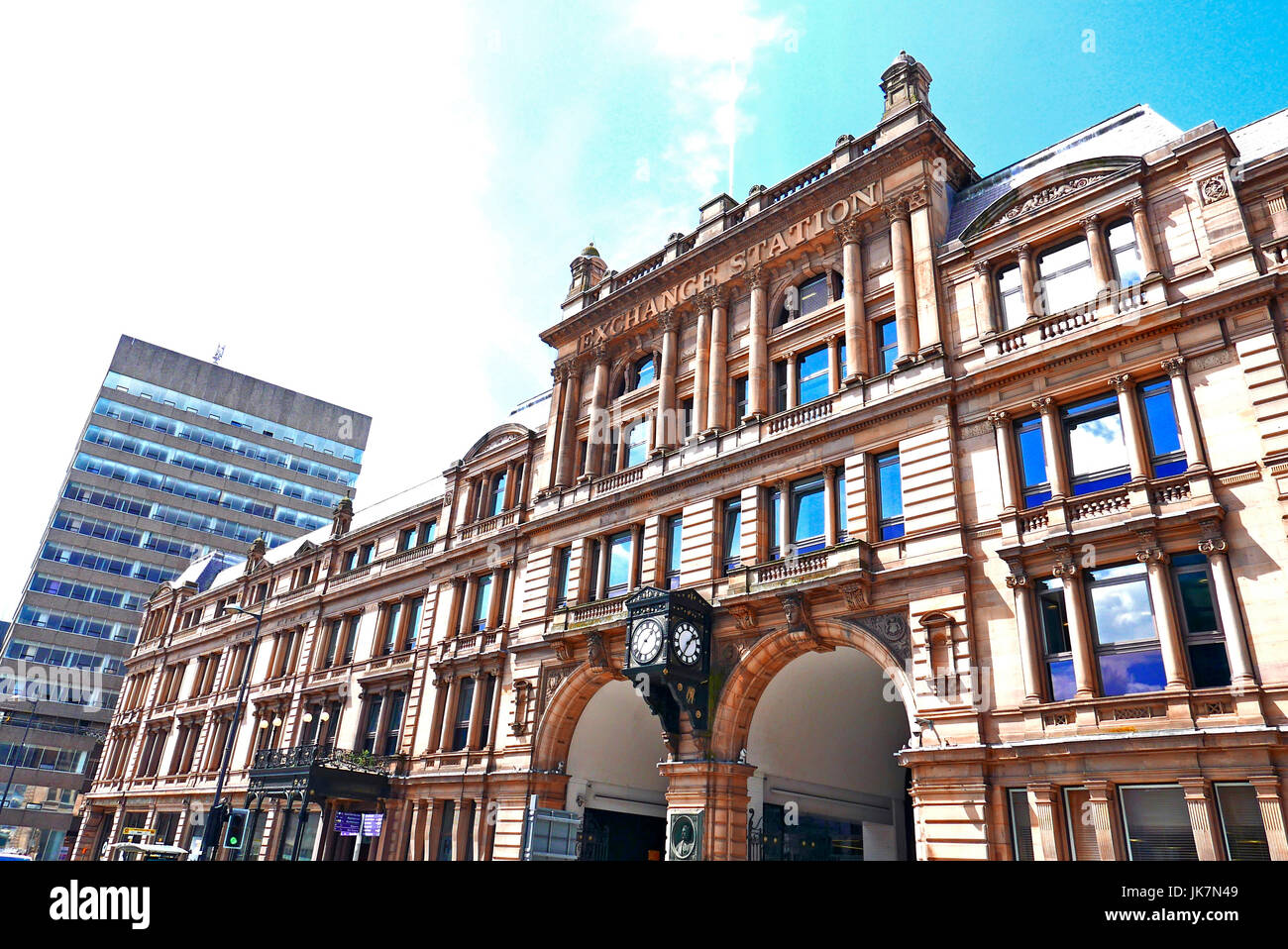 Liverpool exchange railway station hi-res stock photography and images ...