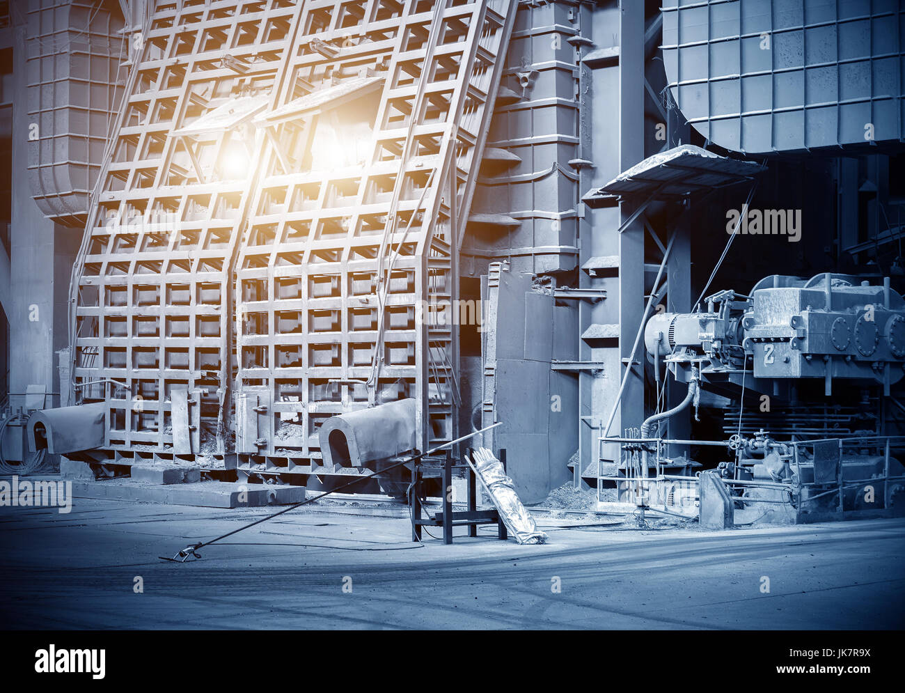 Steelmaking workshop hi-res stock photography and images - Alamy