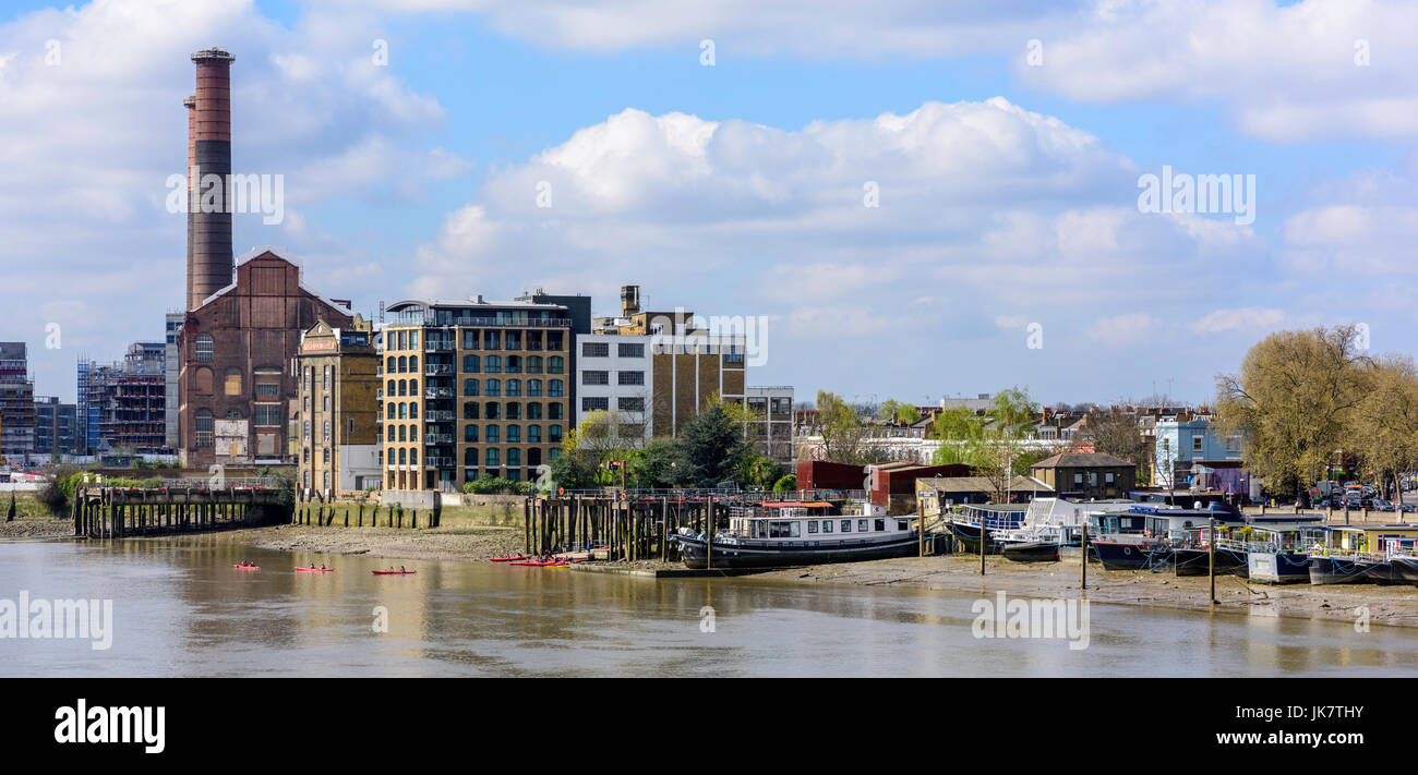 Thames View with Houseboats and Power Station Stock Photo - Alamy