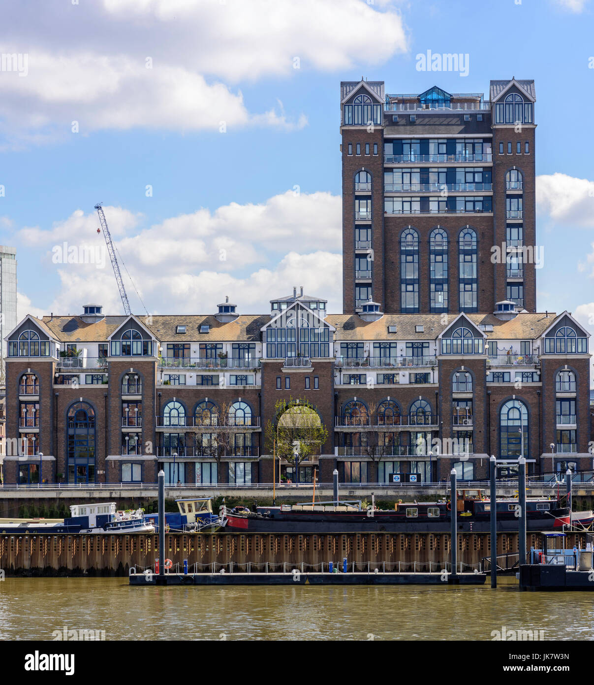 Living by the Thames Stock Photo - Alamy