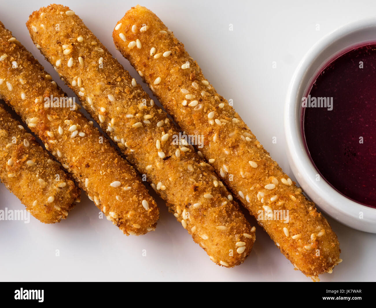 Sweet ‘n sour sauce hi-res stock photography and images - Alamy