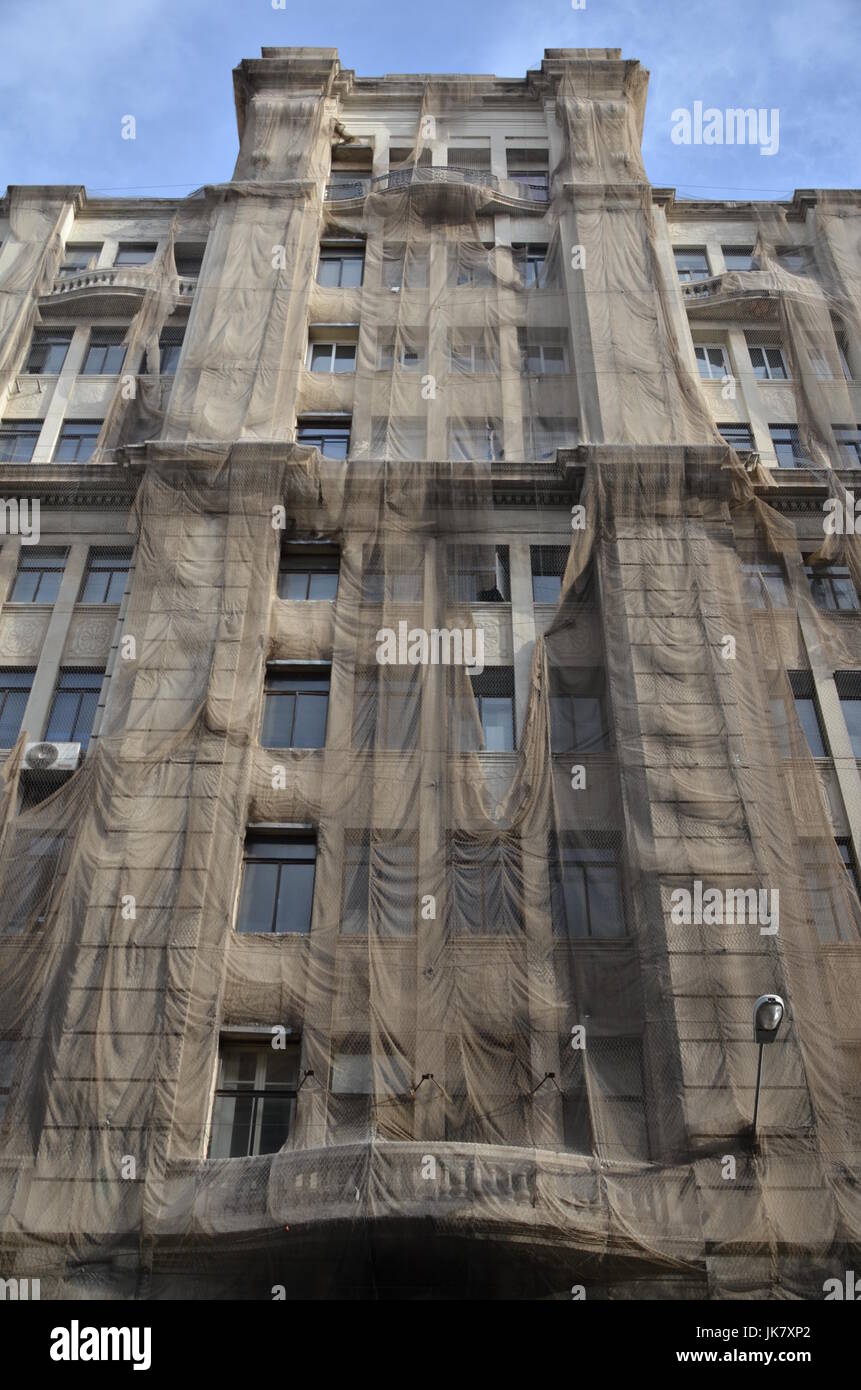 Tall building undercover hi-res stock photography and images - Alamy