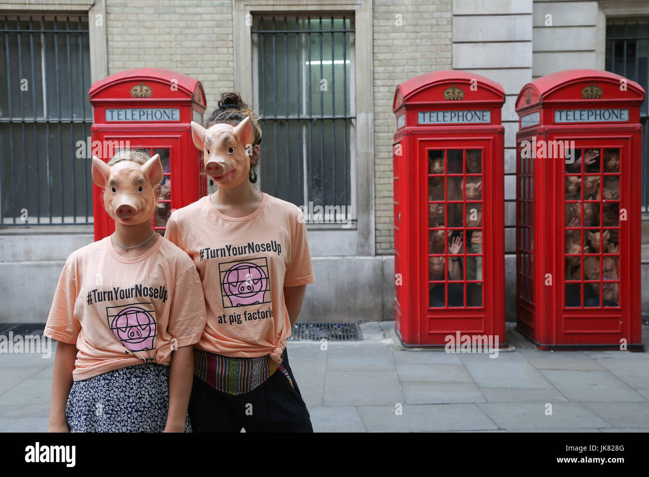 Marchioness of Worcester Tracy Worcester joins campaigners by squeezing ...