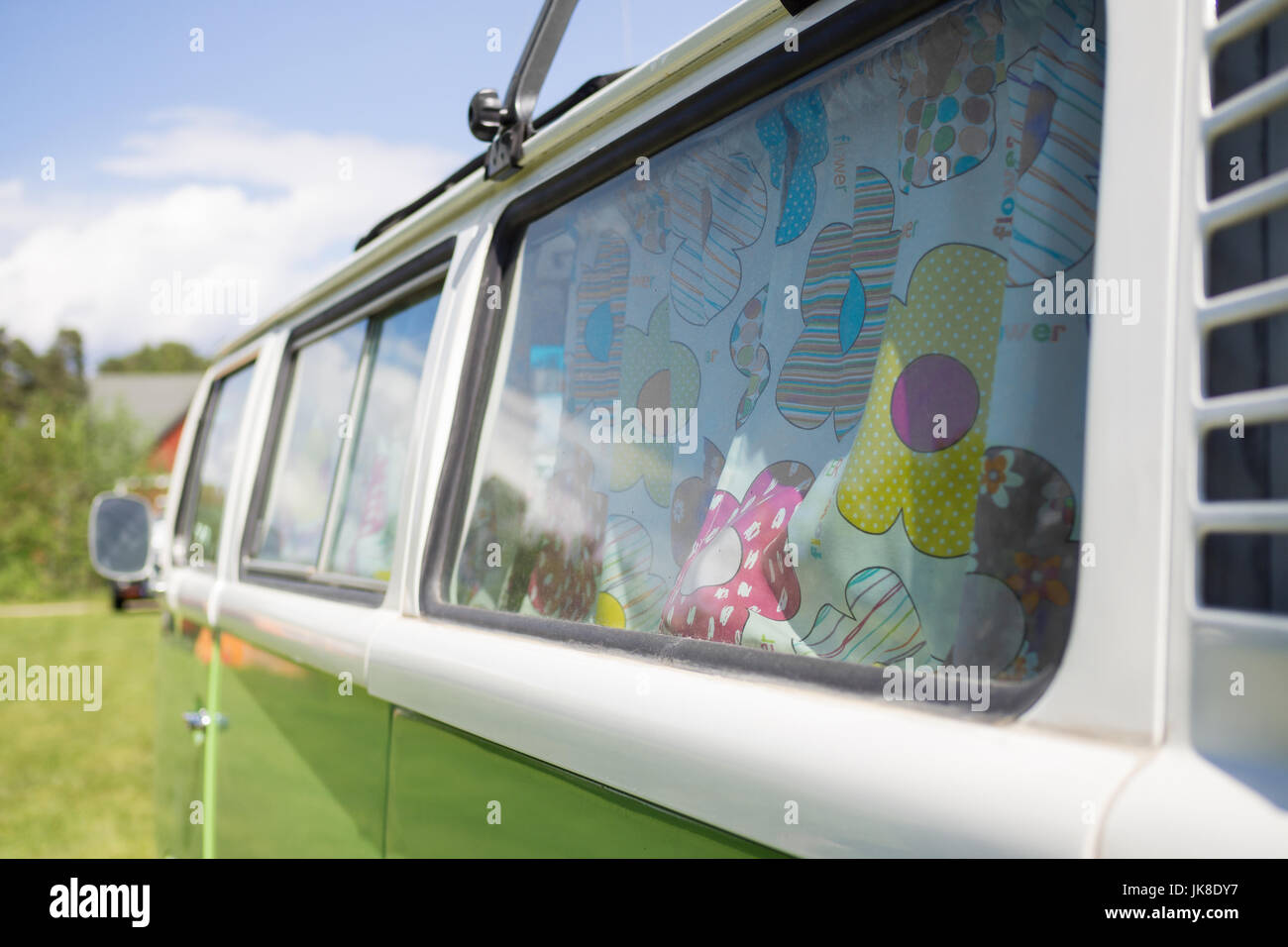 Carriage curtains hi-res stock photography and images - Alamy
