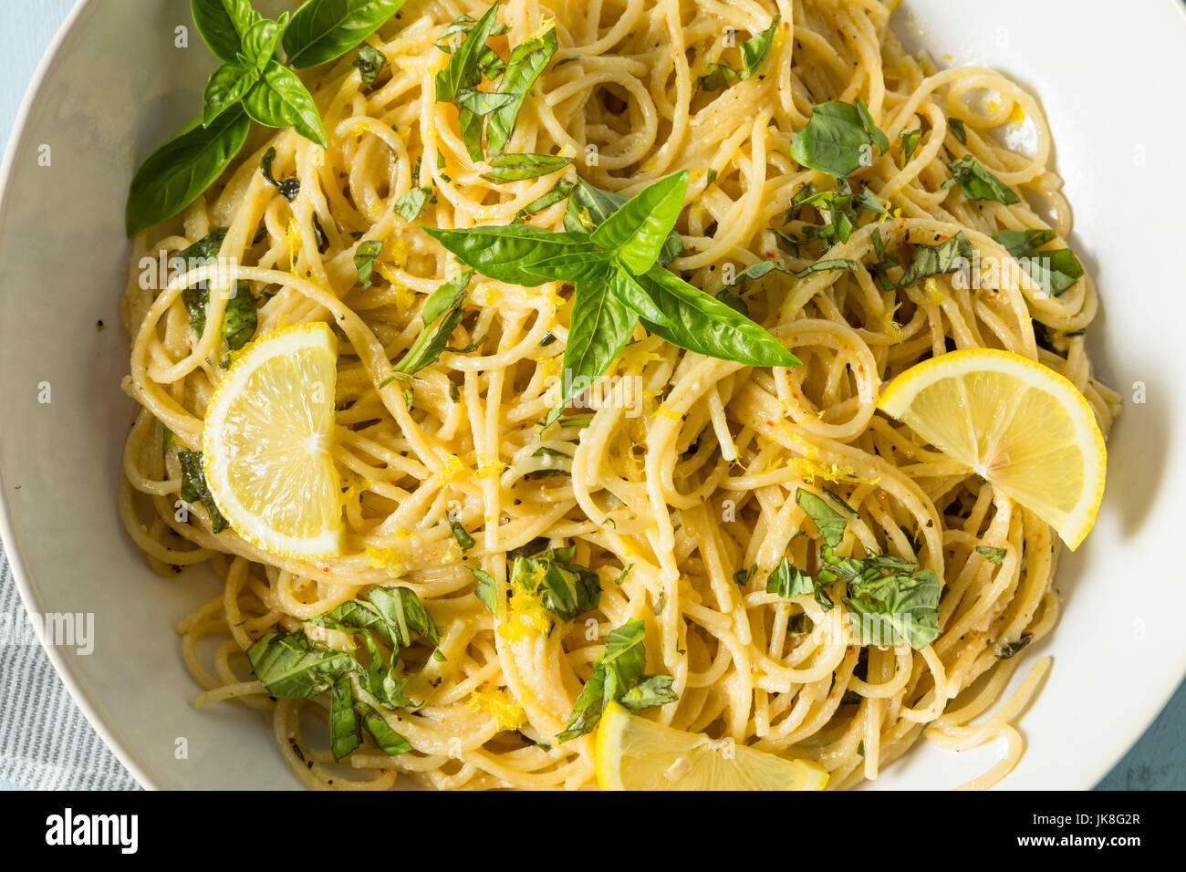 Spaghetti with parmesan cheese hi-res stock photography and images - Alamy