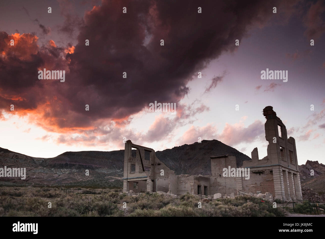 USA, Nevada, Great Basin, Beatty, Rhyolite Ghost Town, sunset Stock ...