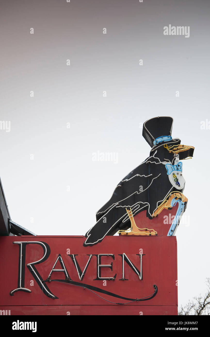 Raven cafe hi-res stock photography and images - Alamy