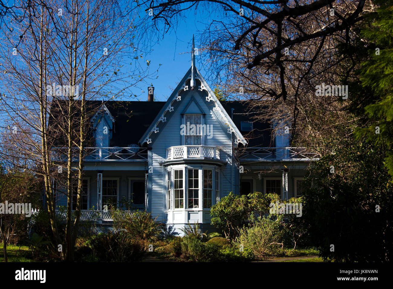 Victorian era butterfat mansion hi-res stock photography and images - Alamy