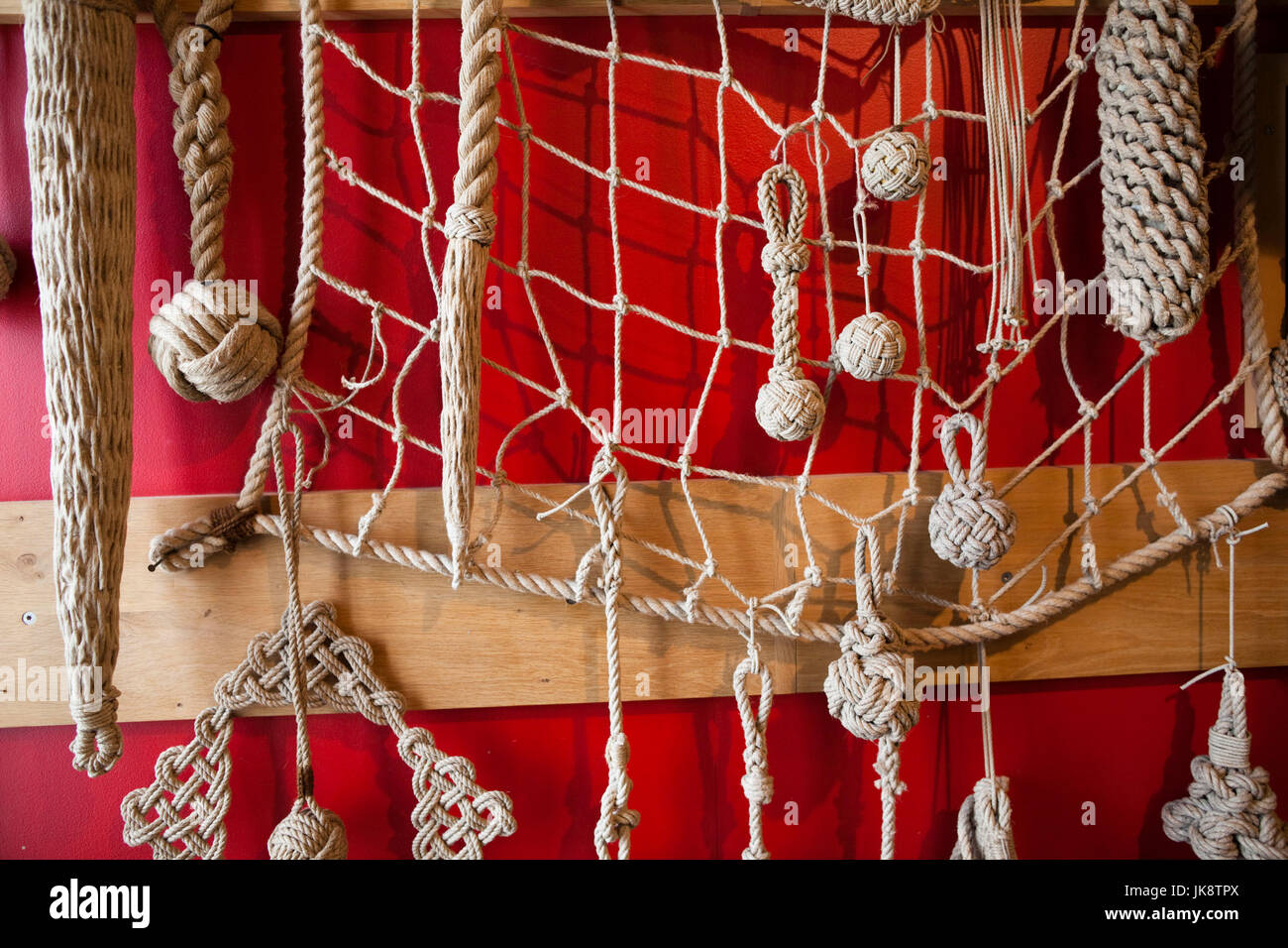 Rope making factory hi-res stock photography and images - Alamy
