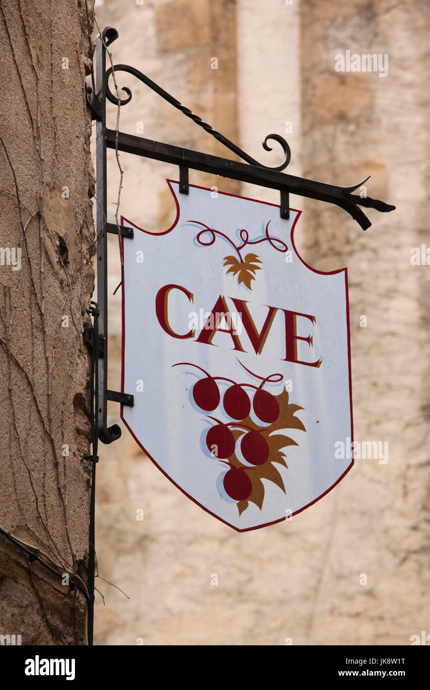 Pyrenees wine hi-res stock photography and images - Alamy