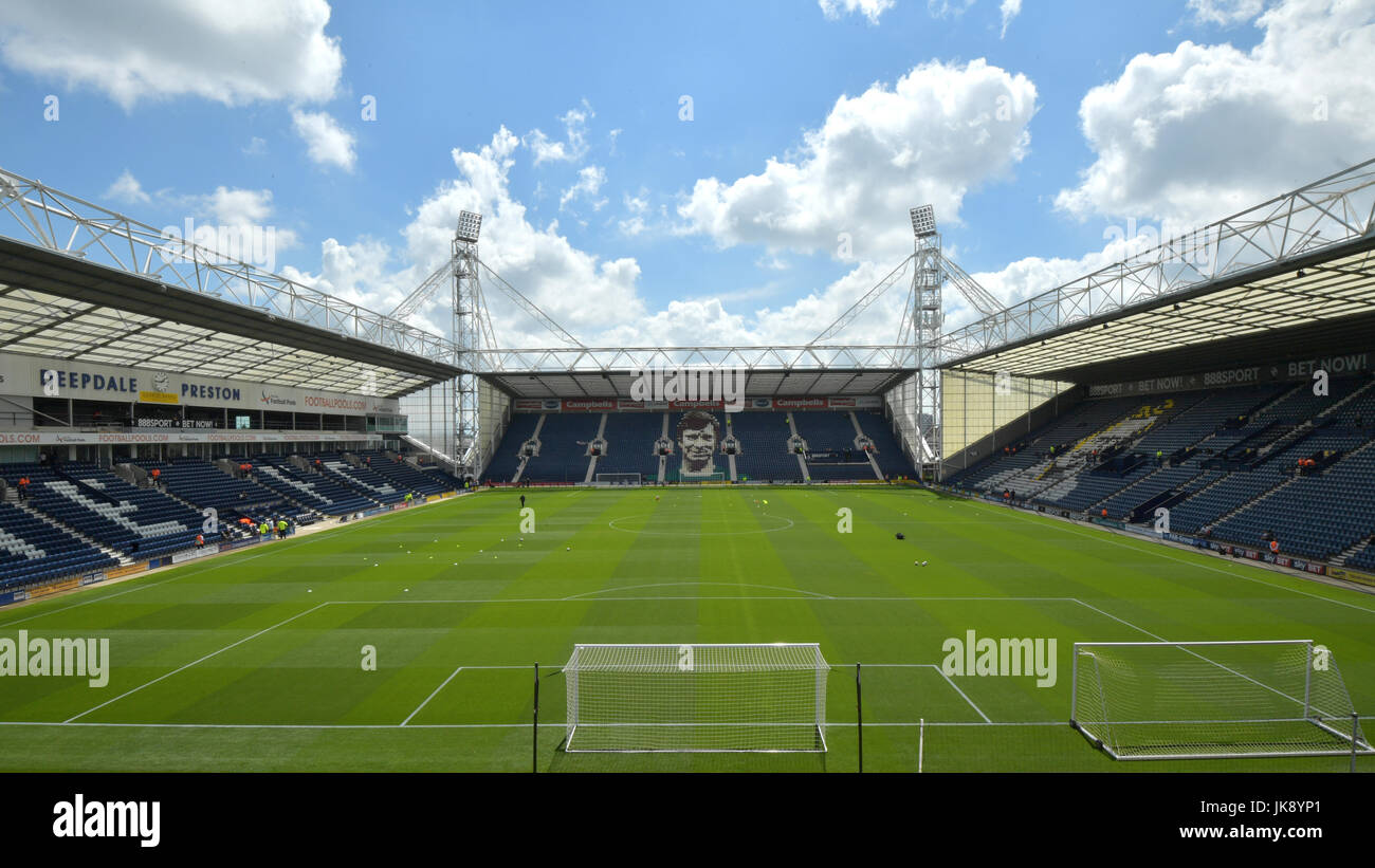 Deepdale stadium hi-res stock photography and images - Alamy