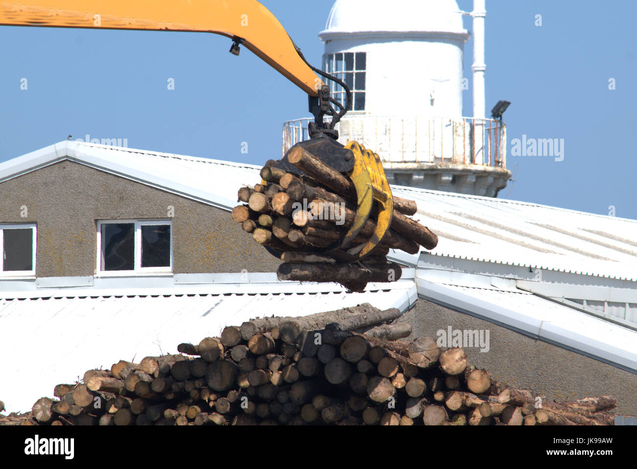 Log grabber hi-res stock photography and images - Alamy