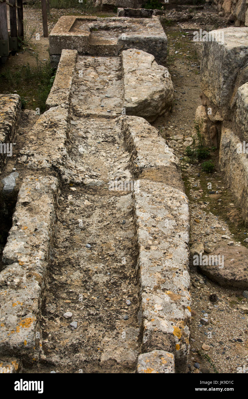 The Palace of Knossos was the ceremonial and political centre of the ...