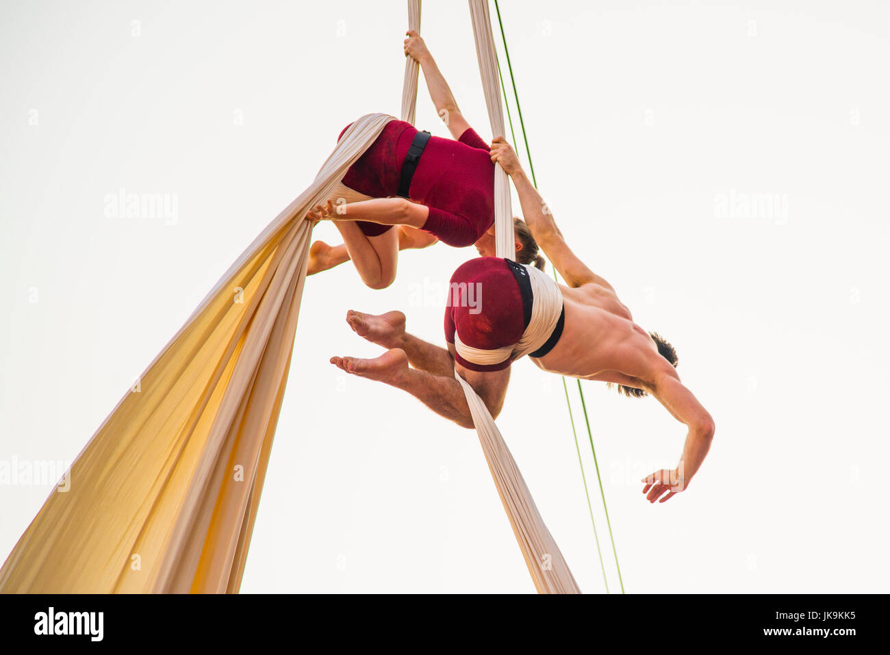 Acrobatics hi-res stock photography and images - Alamy