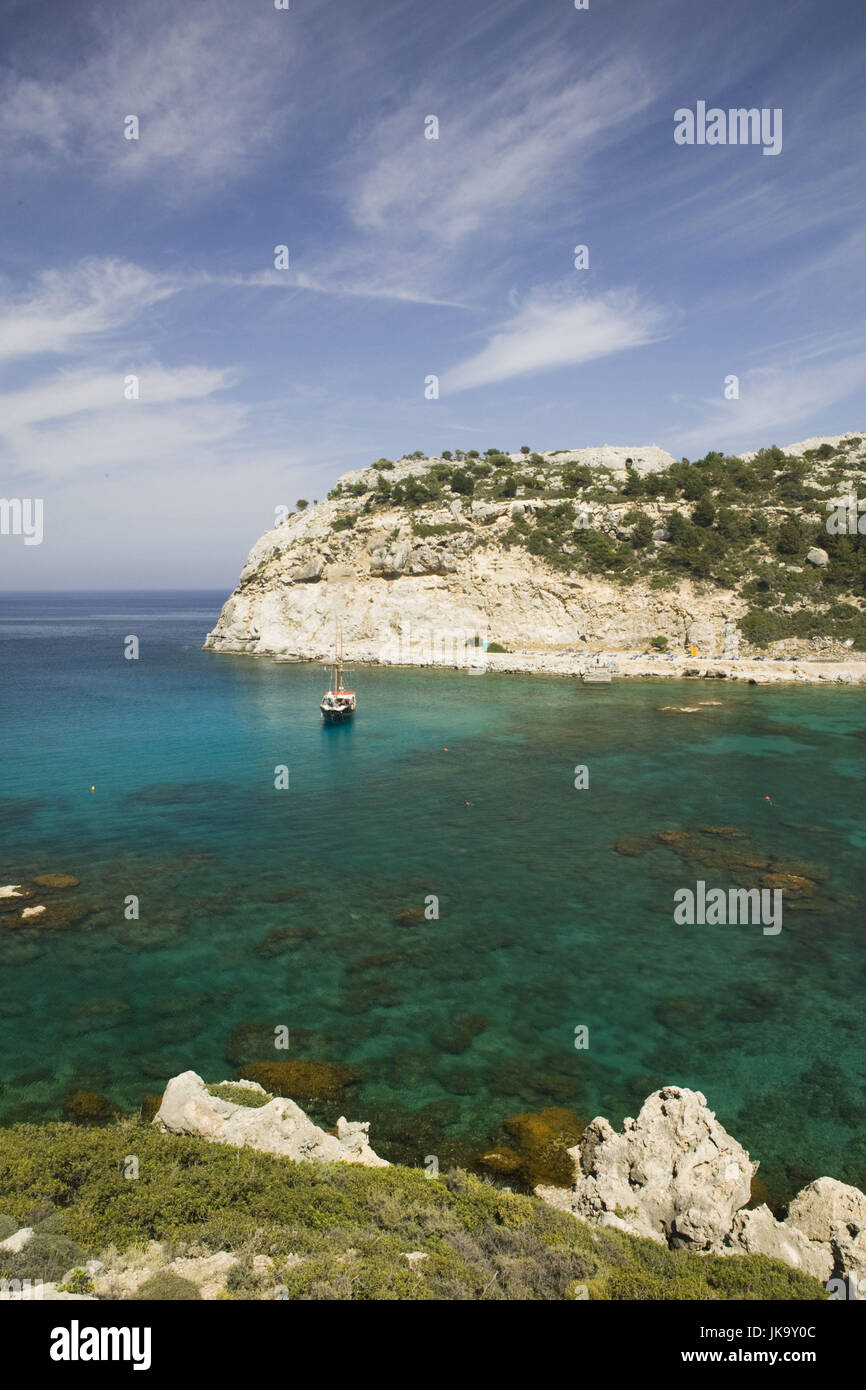 Griechenland, Rhodos, Ladiko, Anthony-Quinn-Bucht, Segelboot Stock ...