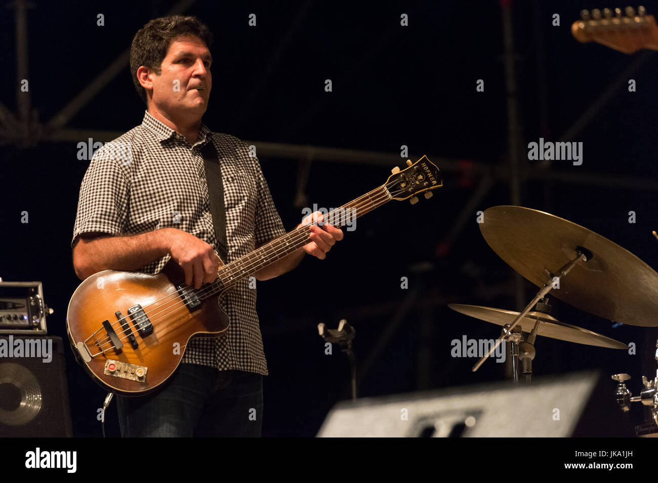 Bill Frisell on the guitar, accompanied by Tony Scherr on bass and ...
