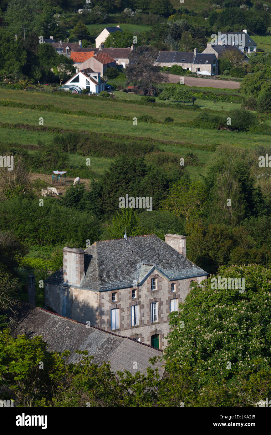 Normandy farm house hi-res stock photography and images - Alamy