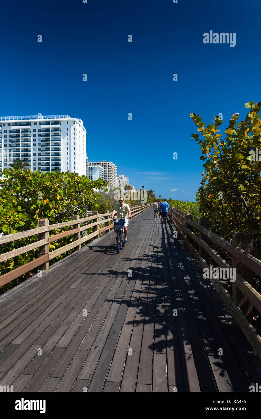 USA, Miami Beach, view of the Beachwalk Stock Photo - Alamy