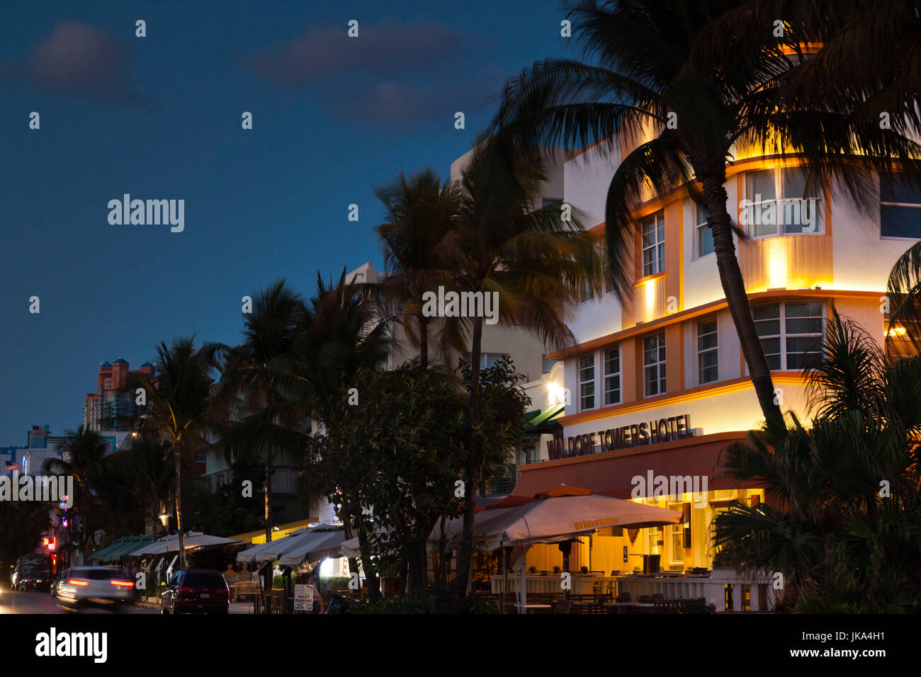 USA, Miami Beach, South Beach, art deco hotels, Ocean Drive, dawn Stock ...