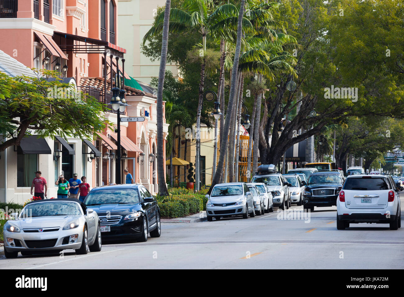 USA, Florida, Gulf Coast, Naples, downtown buildings along 5th Avenue ...