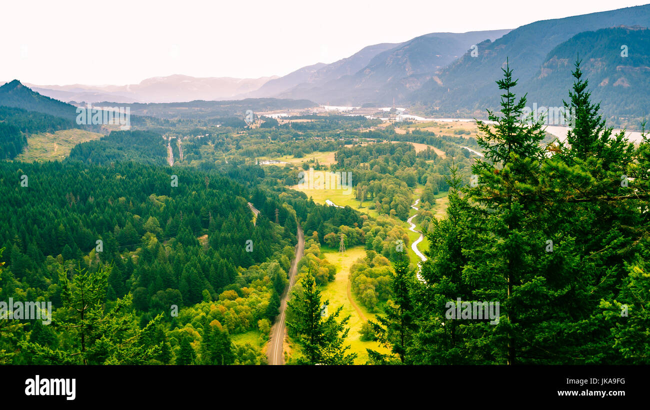 Beacon rock hi-res stock photography and images - Alamy