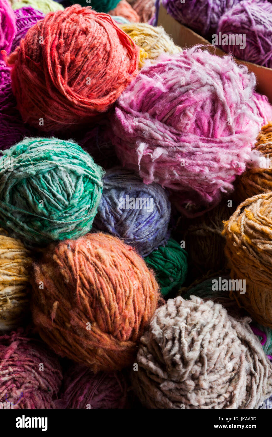 Natural dyes wool hi-res stock photography and images - Alamy