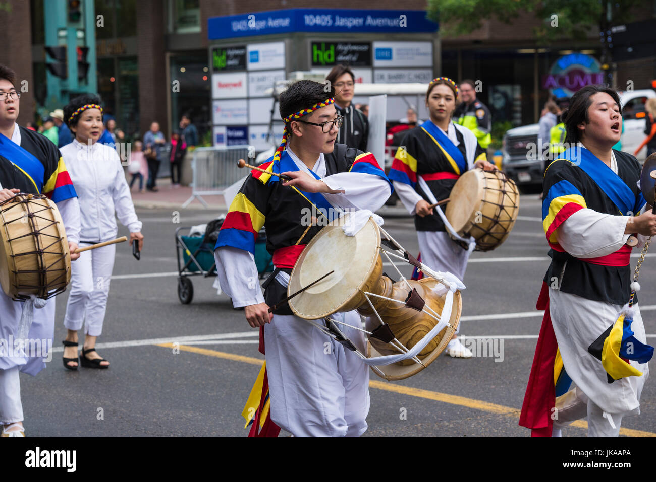 Young members of Edmonton's Chinese Community march and play drums in ...