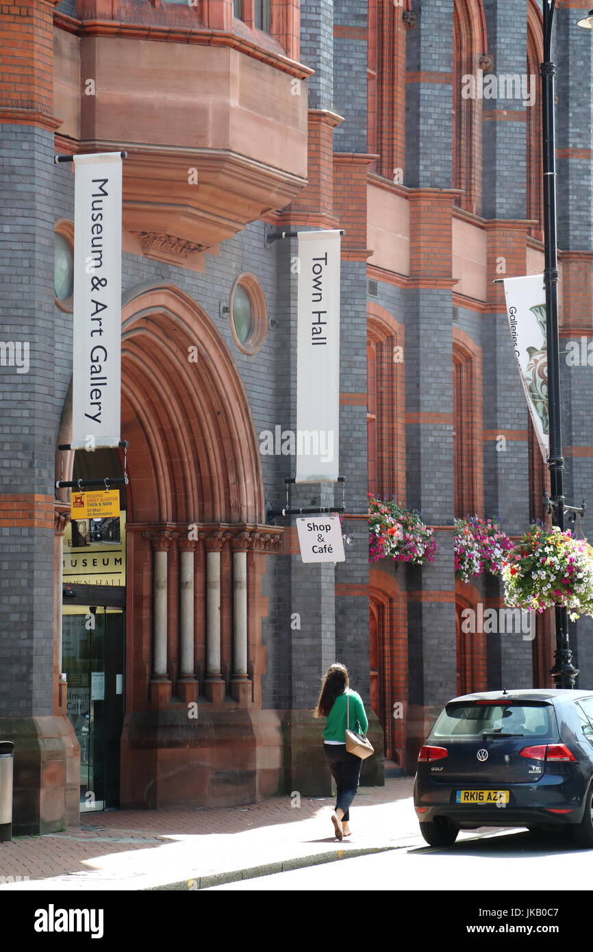 Reading Museum and Town Hall, UK Stock Photo - Alamy