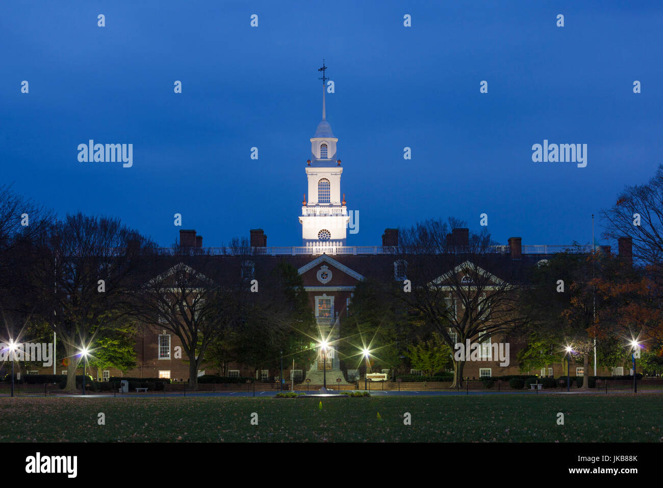 USA, Delaware, Dover, Legislative Hall, Delaware State House, dawn ...