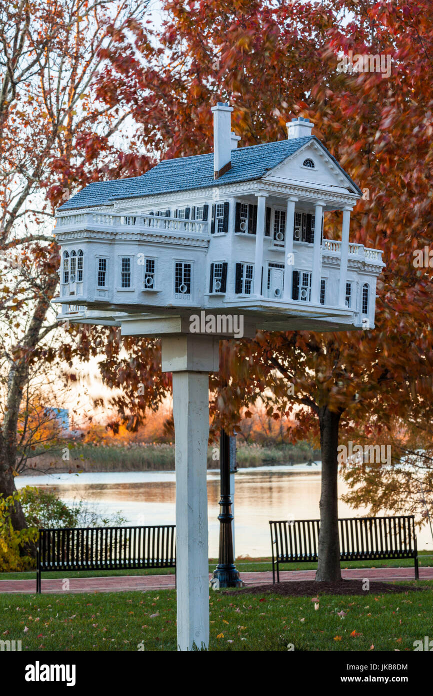 USA, Delaware, Wilmington, birdhouses on the Riverwalk, Christina River ...