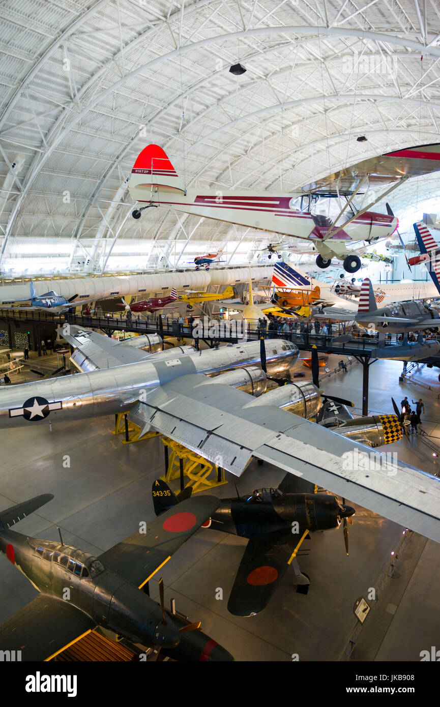 Usa Virginia Herdon National Air And Space Museum Steven F Udvar