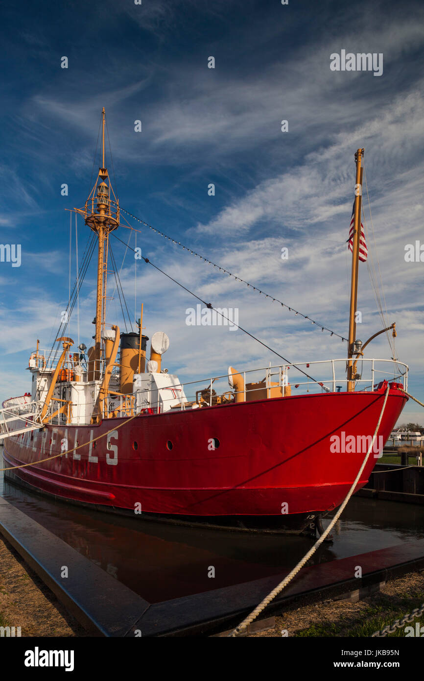 USA, Delaware, Lewes, waterfront, Lightship Overfalls, floating ...