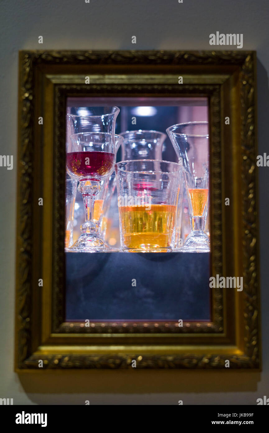 USA, Virginia, Alexandria, Mount Vernon Museum, drinks of the mid-1700s ...