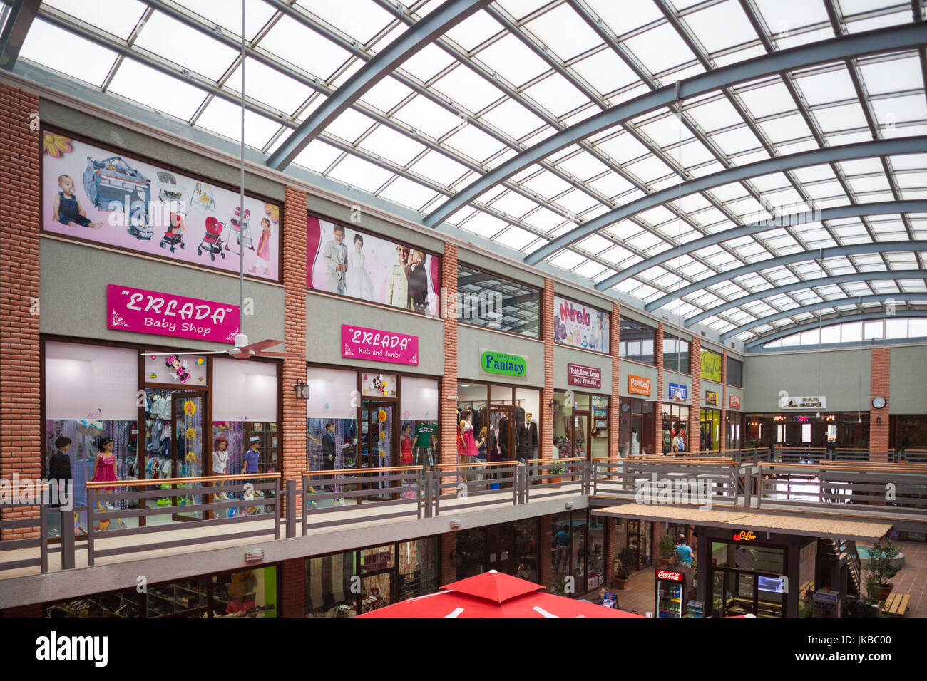 Indoor Mall Bazaar Big Bazaar May Soon Become Largest Grocery Seller