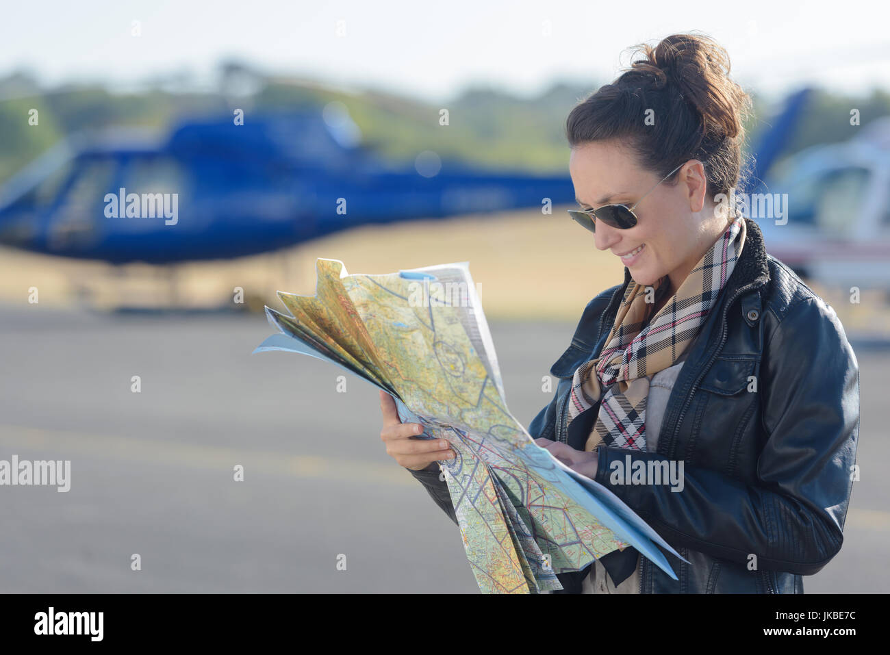 Pilot reading map hi-res stock photography and images - Alamy