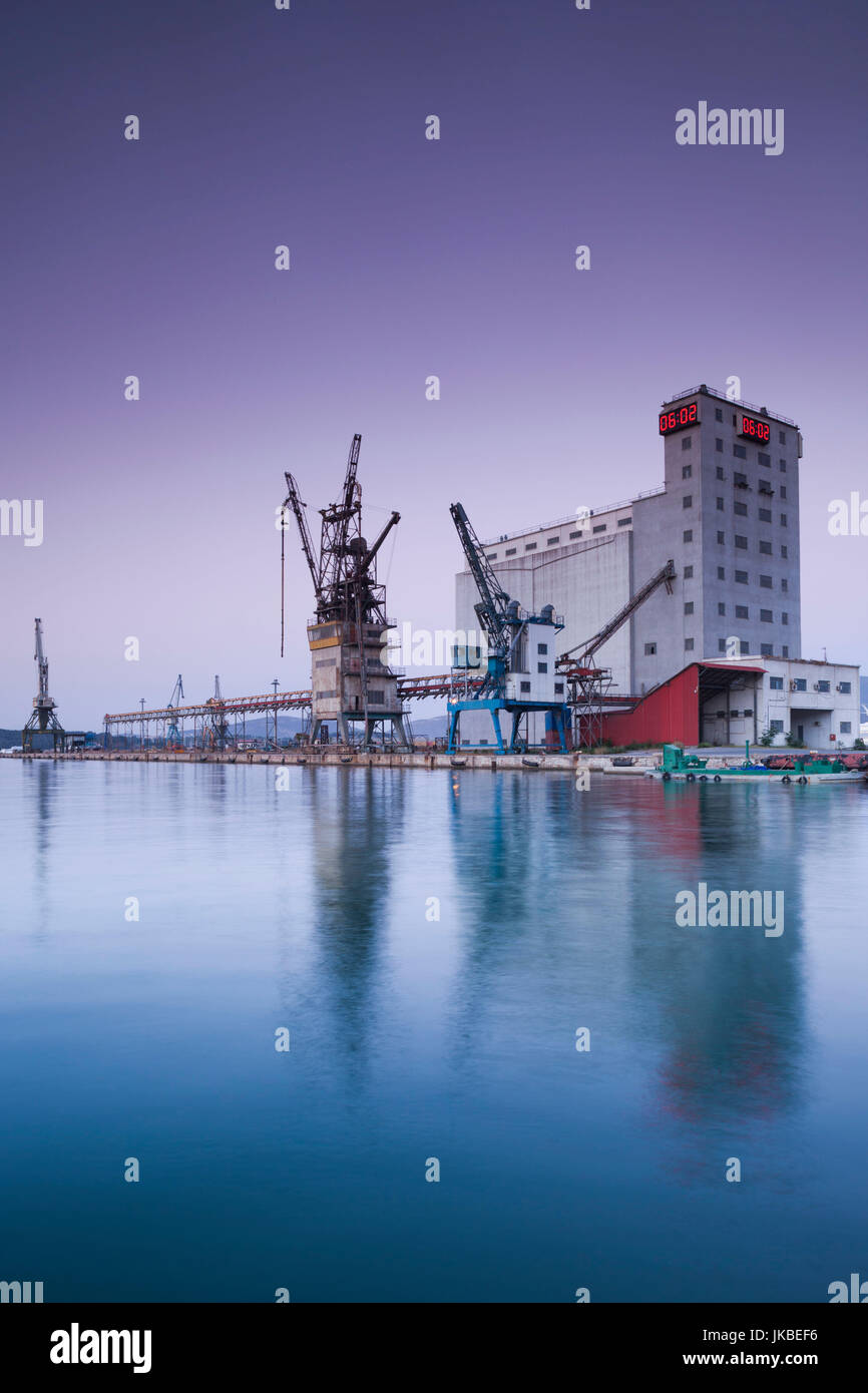 Greek port of volos hi-res stock photography and images - Alamy