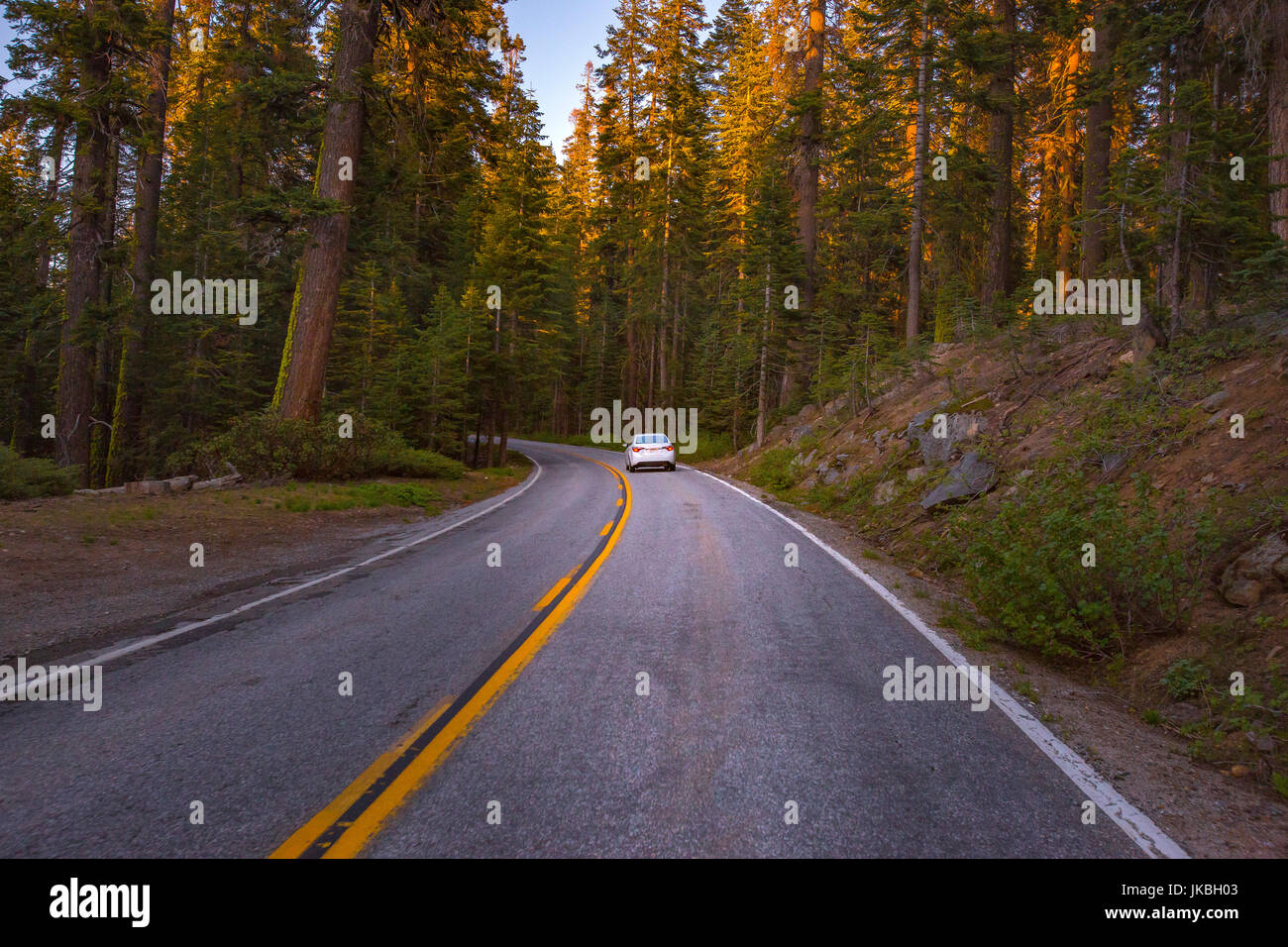 Back roads curve hi-res stock photography and images - Alamy